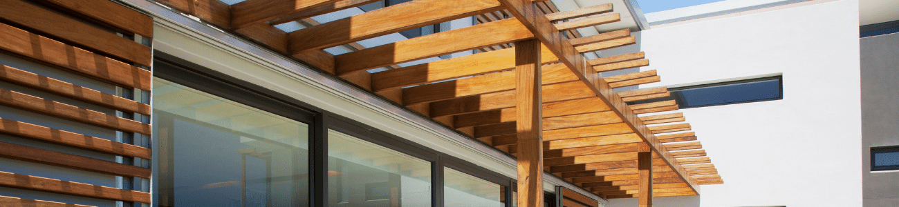 Prix d'une avancée de toit et coût des travaux | Allotoiture.com